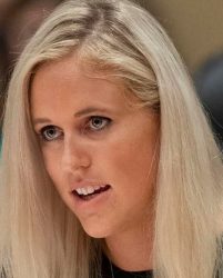 Julie Slama - Wiki, Age, Birthday, Education, Family Life - Wikiake