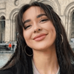 Elsa Arca - Wiki, Birthday, Age, Height, Career, Family - Wikiake