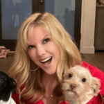 Melissa Ziegler - Wiki, Age, Birthday, Daughters, Family - Wikiake